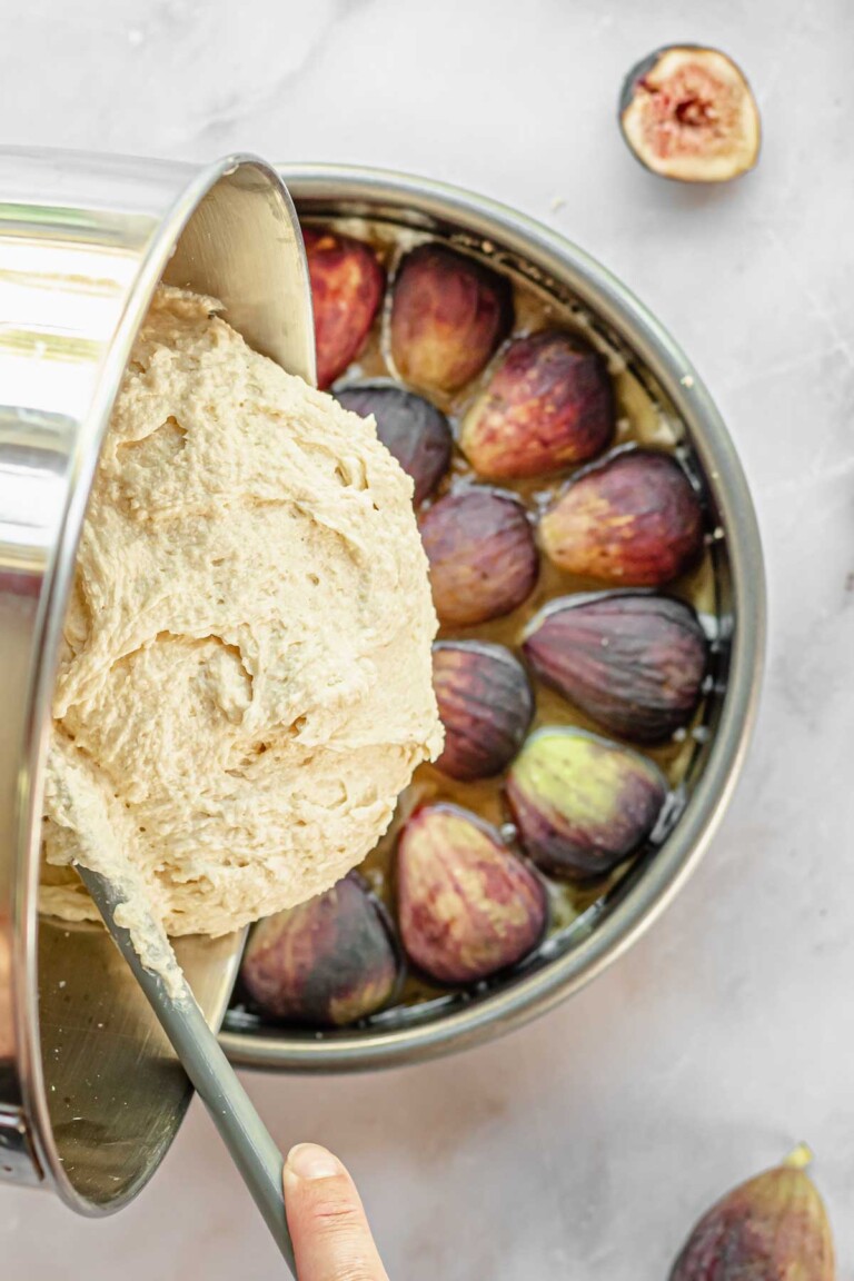 Upside-Down Almond Fig Cake – The Cozy Plum