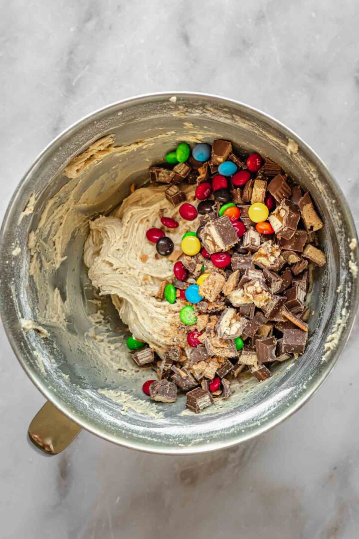 Leftover Halloween Candy Cookies – The Cozy Plum