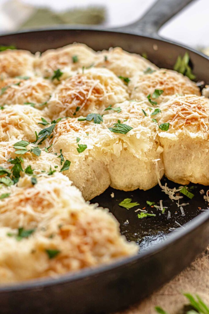 Garlic Parmesan Bread Bites – The Cozy Plum