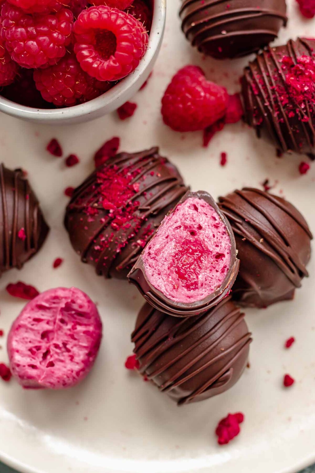 Chocolate Raspberry Truffles with Raspberry Filling – The Cozy Plum