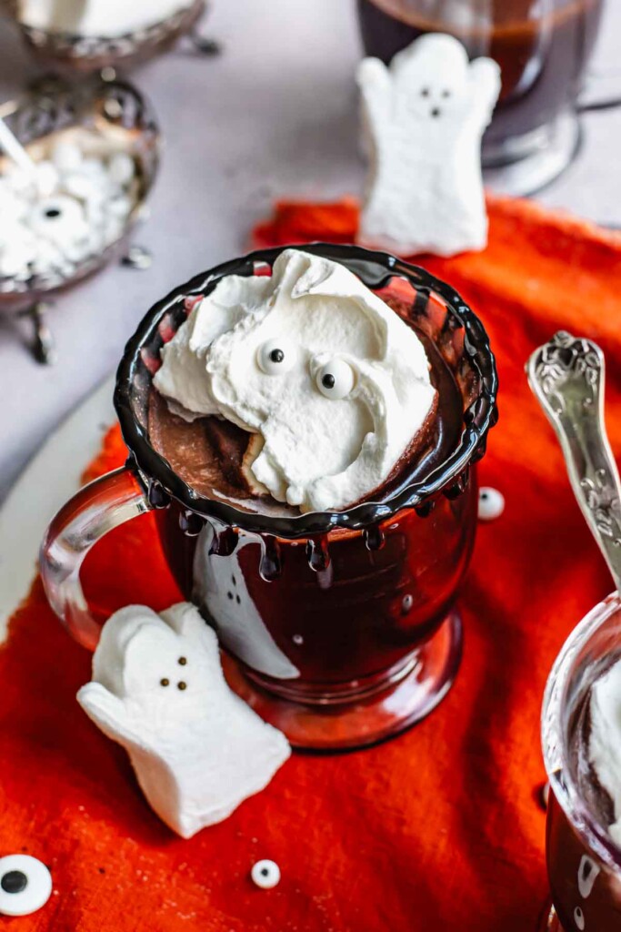 Halloween Hot Chocolate – The Cozy Plum