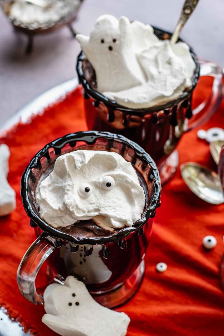 Halloween Hot Chocolate – The Cozy Plum