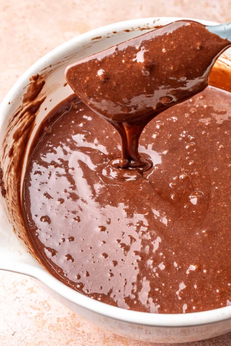 Chocolate Hazelnut Cake with Nutella Buttercream – The Cozy Plum
