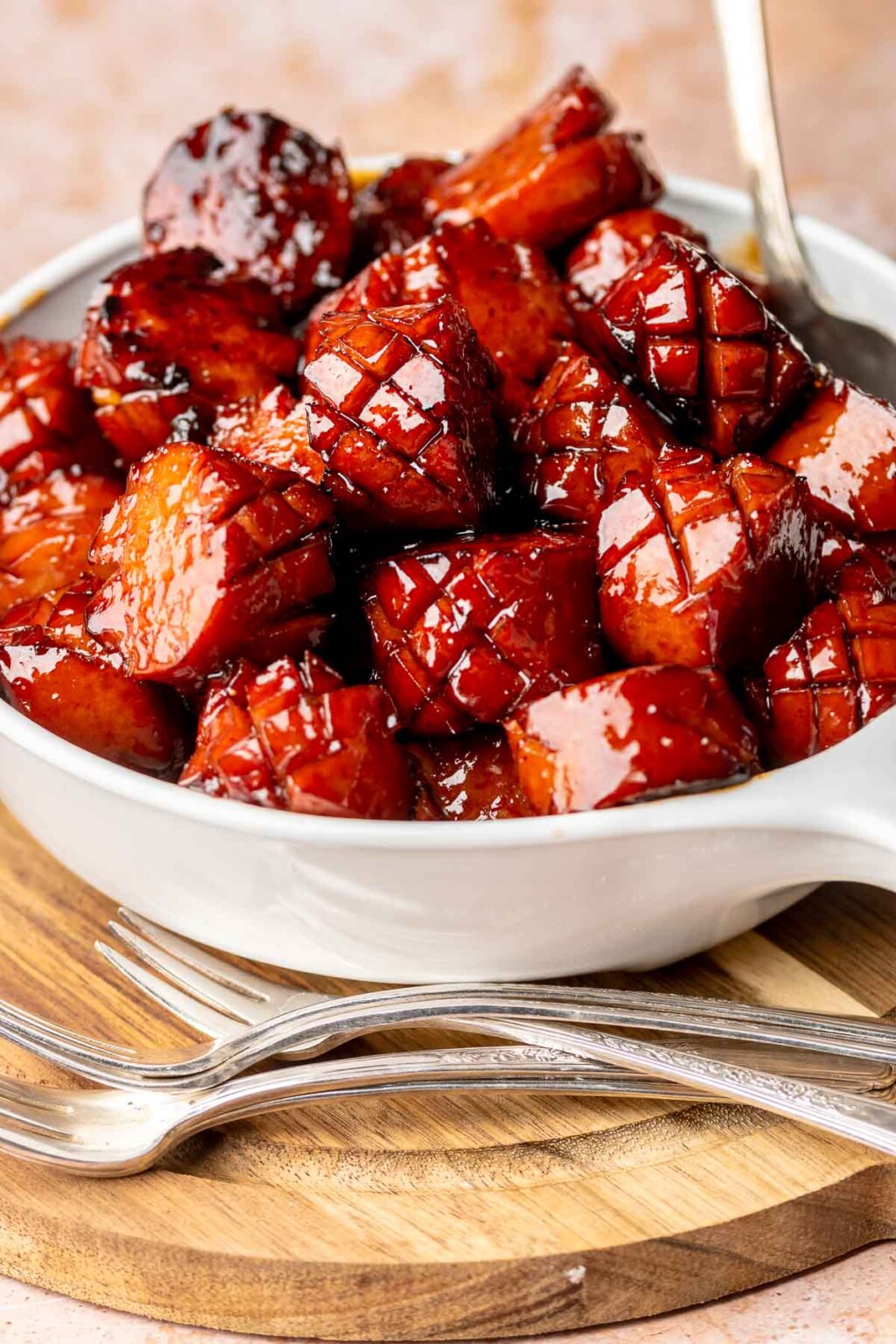 Sweet and Spicy Kielbasa Bites (2 Ingredients) – The Cozy Plum