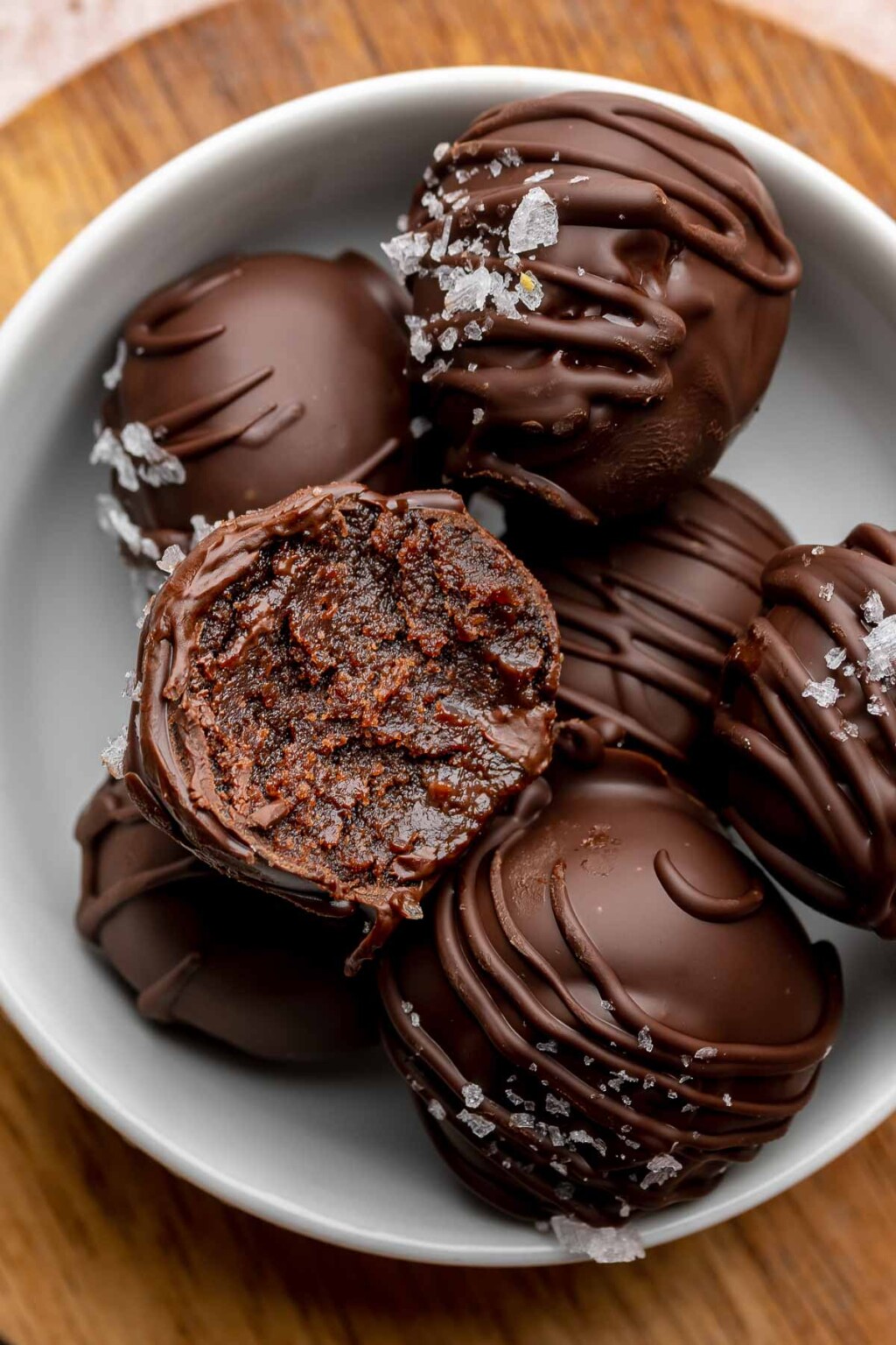 3-Ingredient Brownie Truffles – The Cozy Plum